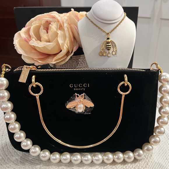 Gucci GWP | Bags | New Gwp Gucci Beauty Upcycled Black Velvet Shoulder ...